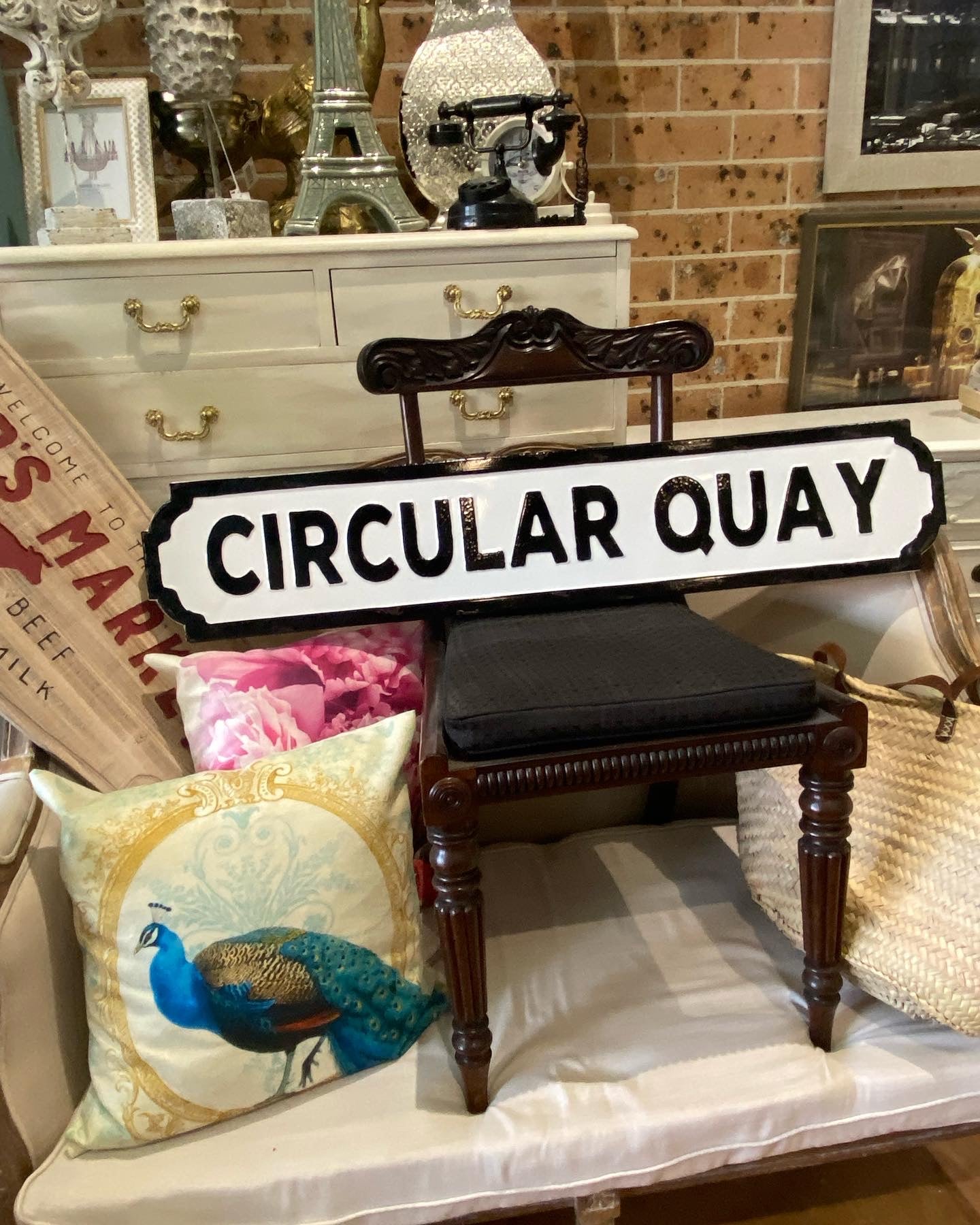 Circular Quay Sign – La Petite Maison Francaise